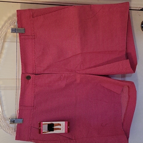 Isaac Mizrahi | Shorts | Isaac Mizrahi Shorts | Poshmark